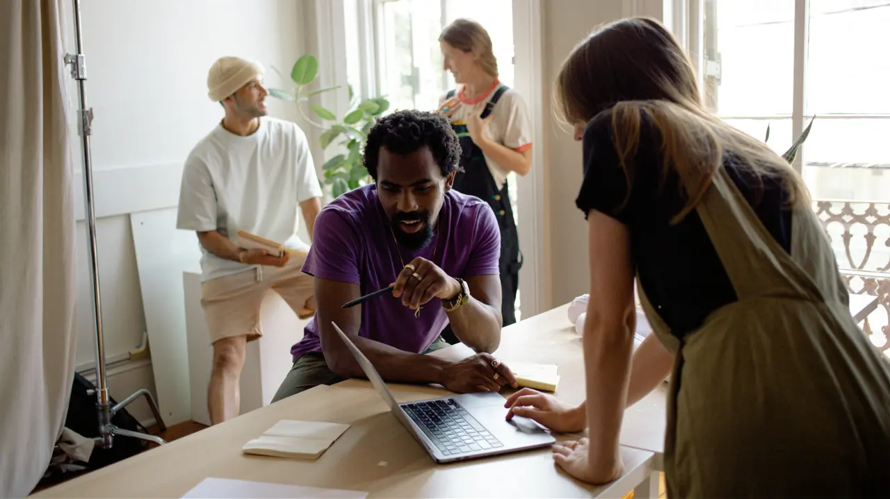 Group Work ESL Discussion Questions - Smart Discussions